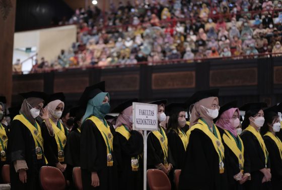 Wisuda – Direktorat Pendidikan dan Pengajaran Universitas Gadjah Mada